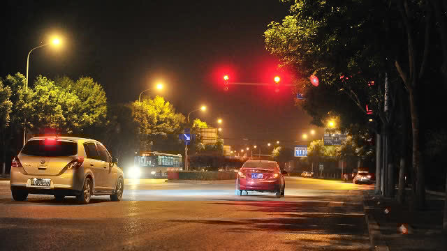 你知道吗?这四种情况下"闯红灯"是不会被扣分的