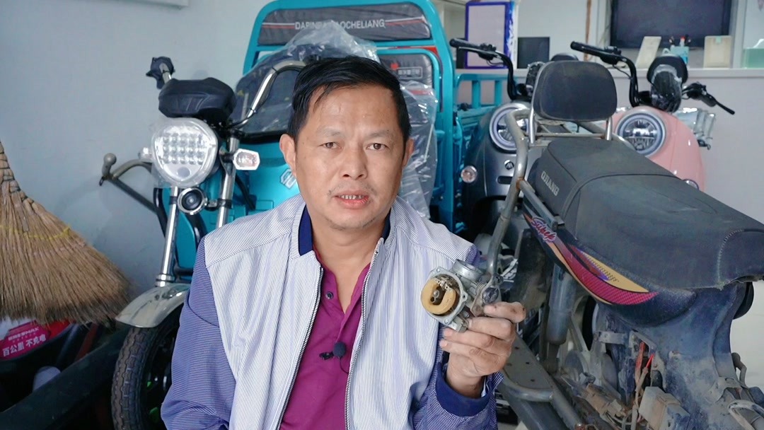 摩托车长时间不骑,化油器内部腐蚀如何清洗?用这方法轻松搞定
