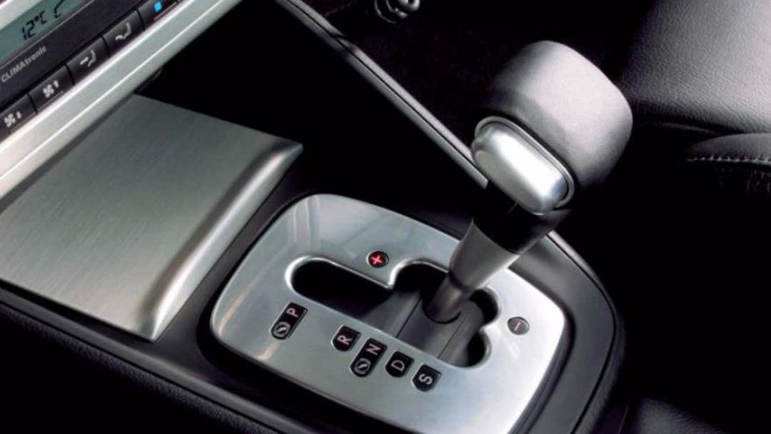 自动挡上的P、N、R、S是啥意思,教你一句顺口溜,记住不吃亏