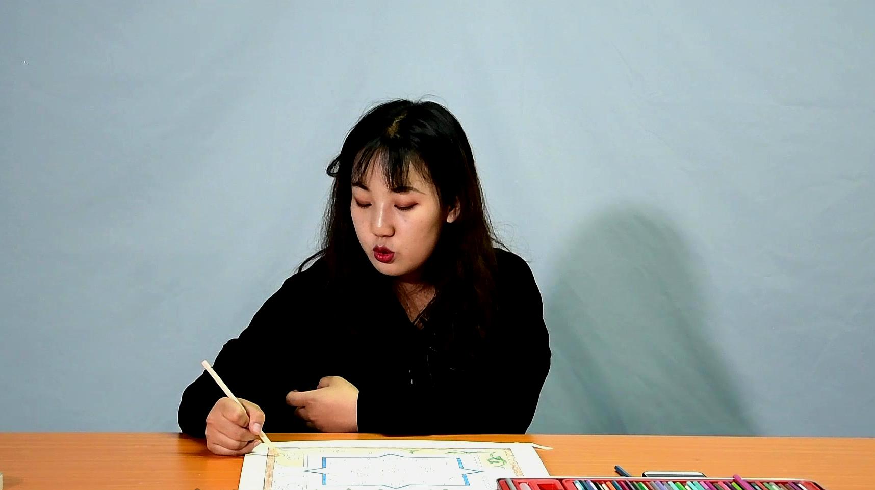 传统纹样是考验基础画法和耐心的图案,运笔方向、轻重都至关重要