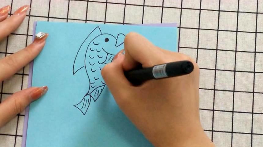 手绘简笔画,教你画可爱的小鱼,宝宝很喜欢