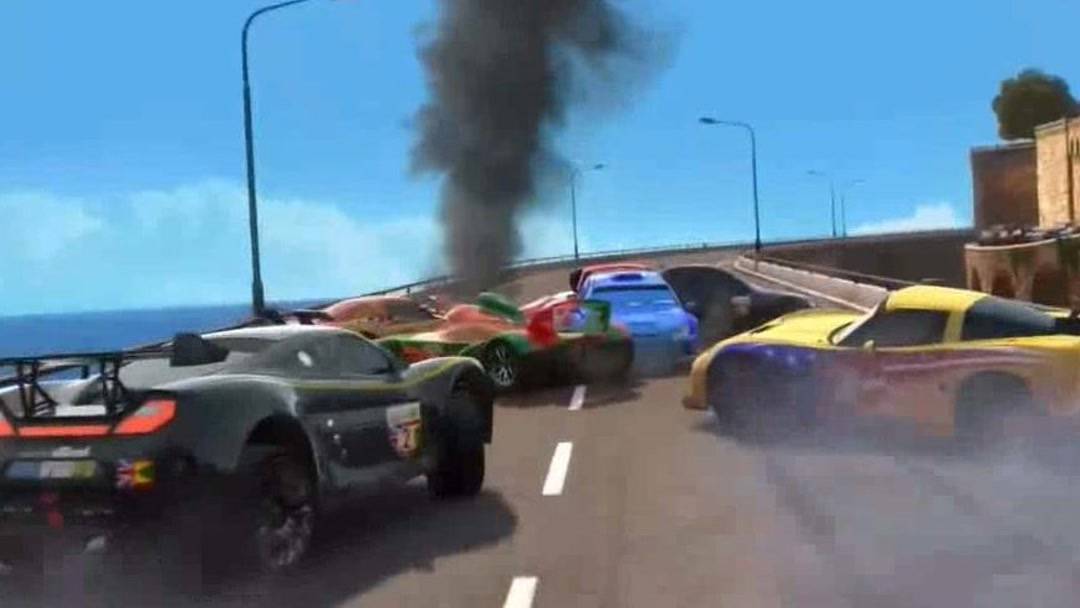 赛车总动员2(片段)城市赛上发生车祸,路被堵住