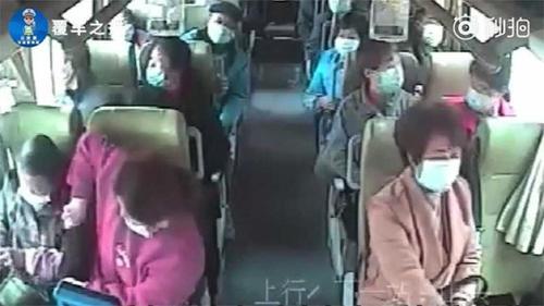 乘车一定要系好安全带,这是生命的最可靠保障。