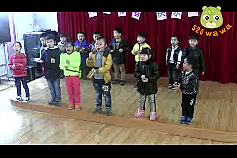 儿歌表演《小鼓咚咚咚》