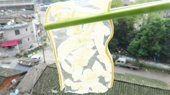 晶莹透亮的水晶猪皮冻,做法原来这么简单,看一次就学会了
