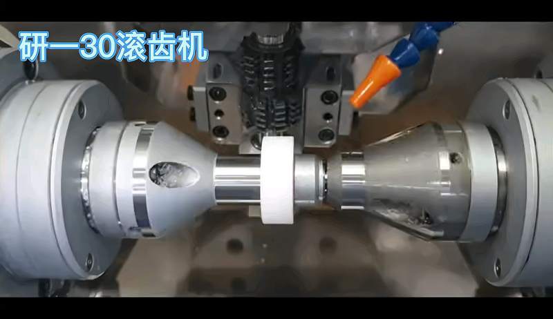 研一30小模数滚齿机,顺滚逆滚实现去毛刺功能,上海合春齿轮设备