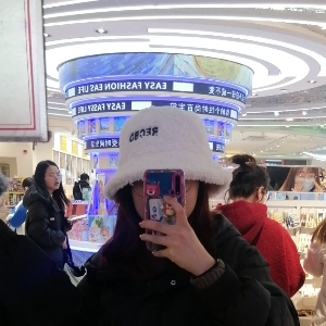 长沙在逃研究生 