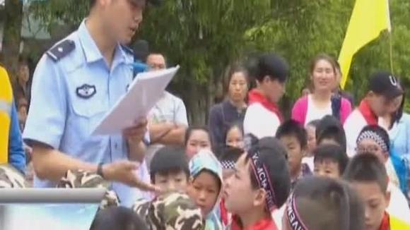 建始县:开展举办铁路法律与安全宣传教育进校园活动
