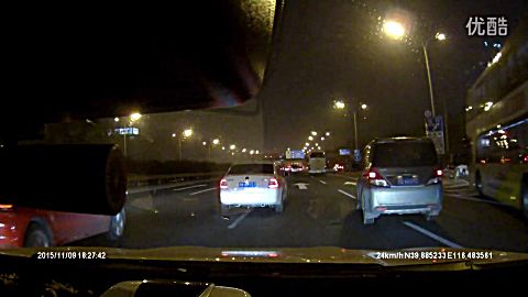 Rollei CarDVR-110 行车记录仪 夜间效果视频