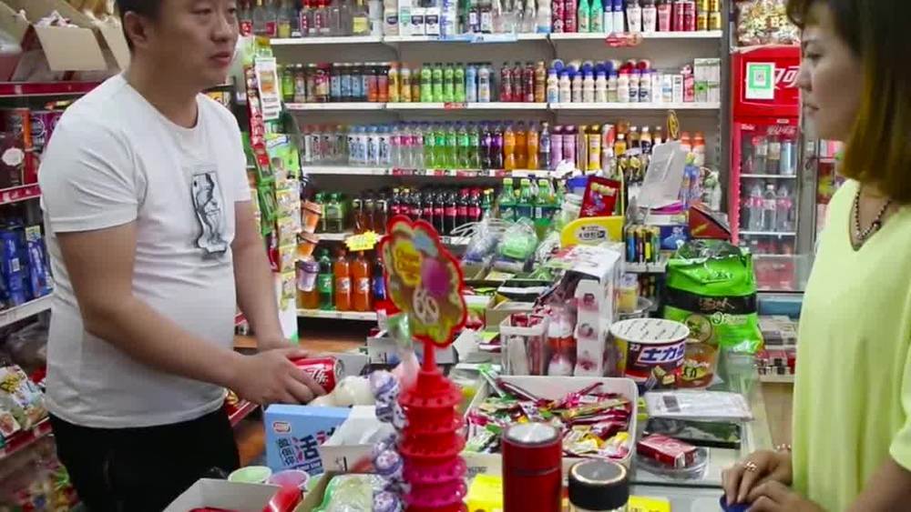 超市付款时喊老婆就能免单,谁知男子测验三次全失败,笑喷