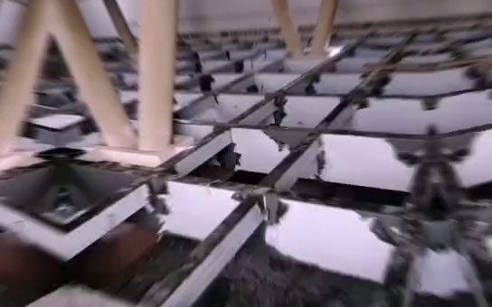 德科一品钢结构玻璃地面骨架施工过程,钢结构加固