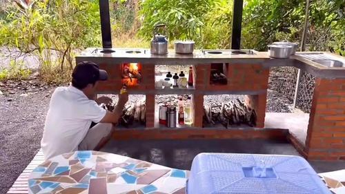 这种家用柴火灶,简直太实用了