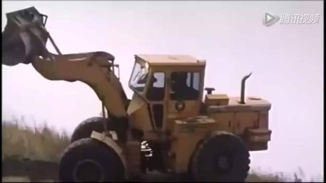 最惨装载机事故