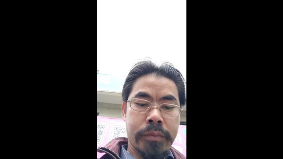 带大家现场感受一下传统的实体,摆摊模式生意如何难做!