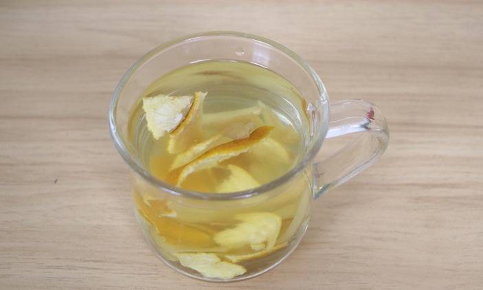 橘子皮加生姜泡水喝,作用真厉害,试过的人都夸好