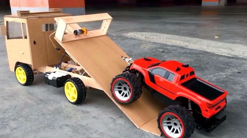 用木板手工自制一辆拖车模型,看上去也不是很难,一起见识下