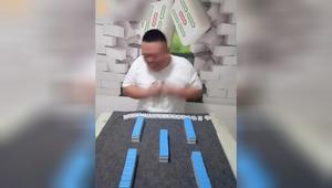 一直在模仿,从未被超越的麻将技艺,看一次笑一次