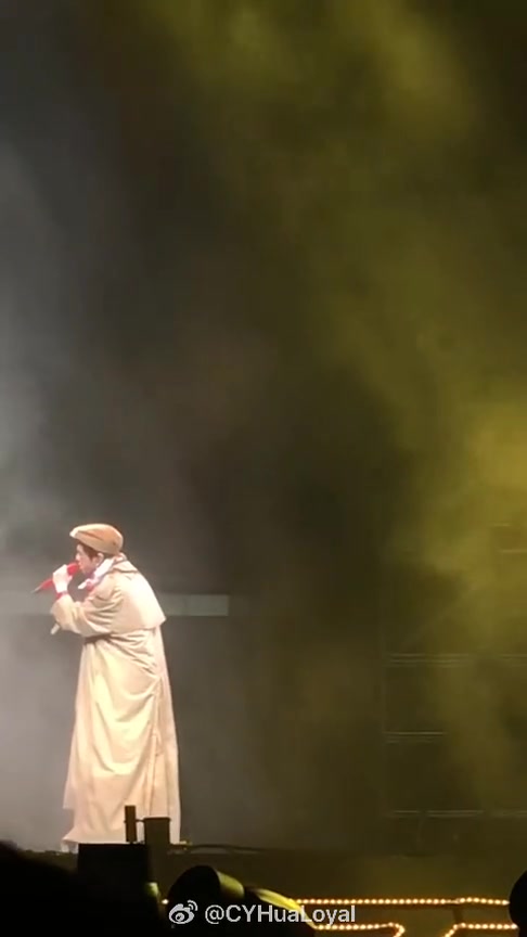 [华晨宇]2019#新世界#[视频][华晨宇]#2019火星演唱会#[饭拍]