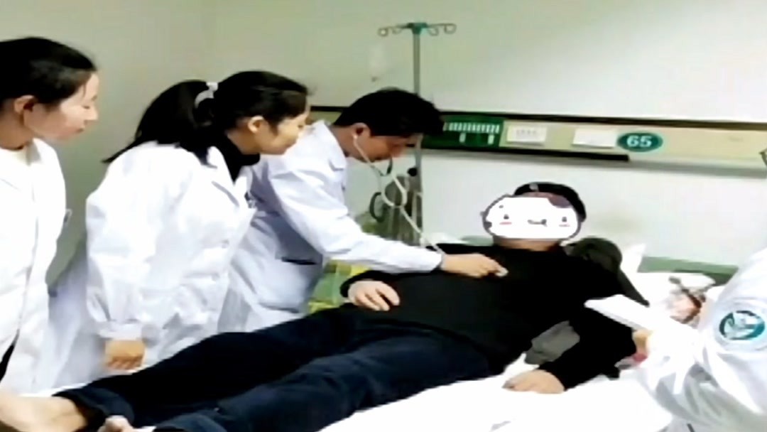 饮料当水喝,每天至少5瓶!25岁小伙把自己喝进ICU抢救