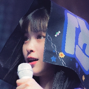 申留真的星和月 