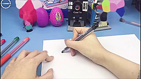 小猪佩奇第六季动画片:沙坑!