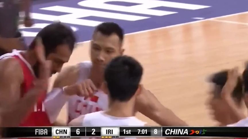 ߇�߇�15年亚锦赛中国男篮复仇伊朗,血性一面展现无遗!
