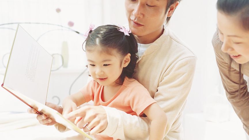 在孩子的生长过程当中,千万不要打骂孩子,如果用这种方法会更好