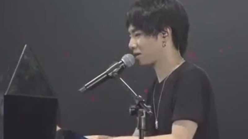 华晨宇演唱会演唱这首歌,又好听又暖心,现场粉丝尖叫不断!