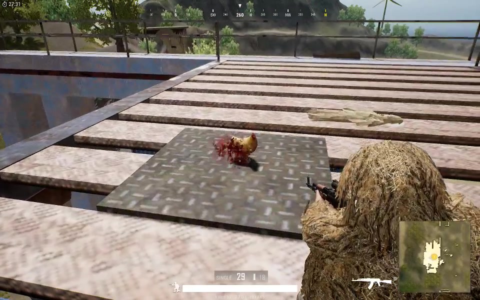 绝地求生泰国低配版训练场居然有光子鸡?bug超多。