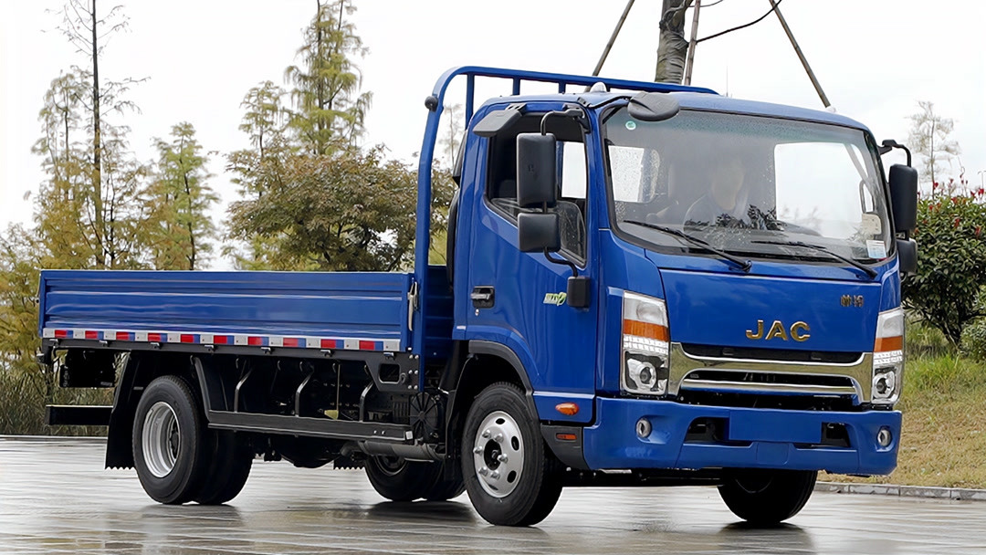 不踩离合器也能换挡,体验江淮帅铃轻卡智能离合器