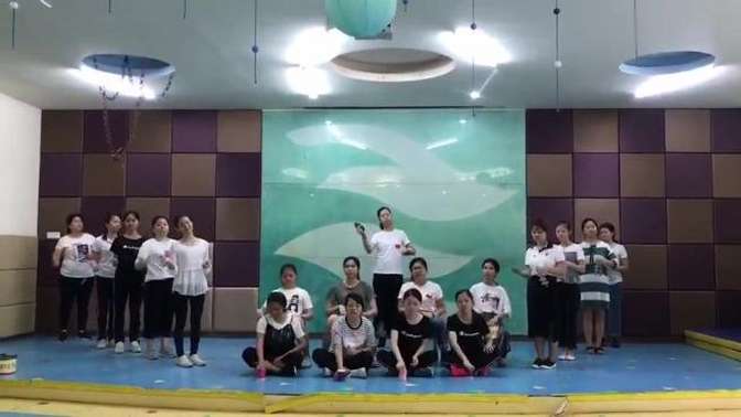 幼儿园奥尔夫音乐乐器表演