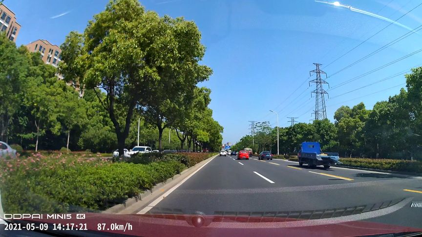 #行车记录仪 #记录仪拍摄 #安全出行 #智能汽车 #盯盯拍记录仪