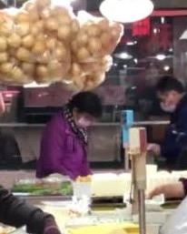 ...15秒被感染原因:空气不畅病毒浓度大】浙江公布的多起被感染案例中...