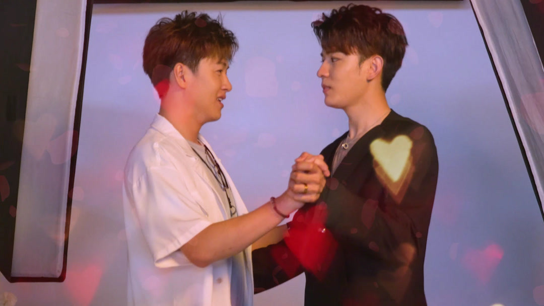 盛筠尚铭片场欢喜打闹 大跳爱的华尔兹