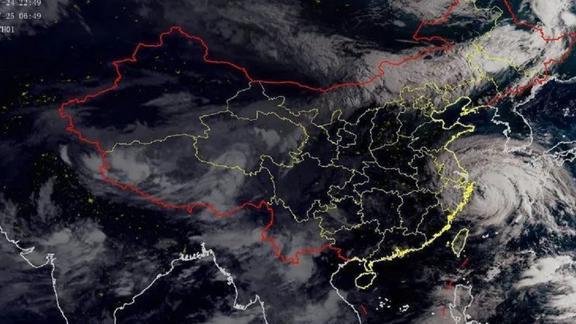 台风"烟花"加速!预计登陆时间提前!登陆地点...