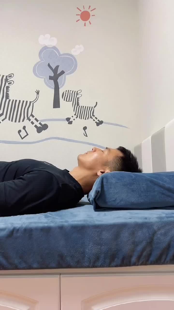 你的颈椎还好吗枕头到底是不是用来枕"头"的多少人睡错了