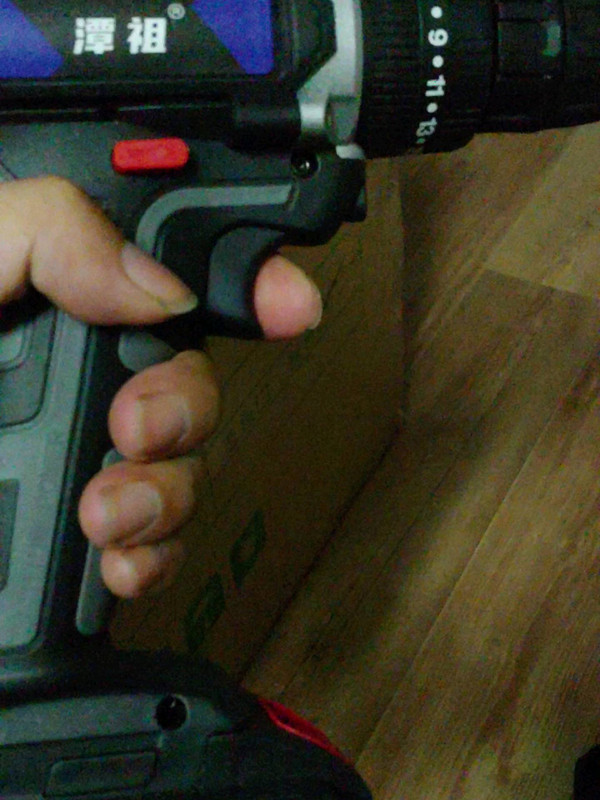 谭祖锂电多功能冲击钻,上螺丝,钻墙棒棒哒