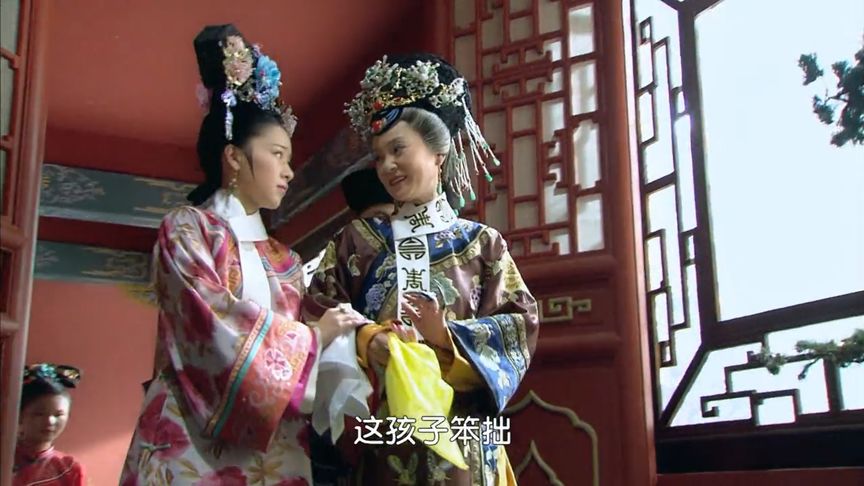 新还珠格格:欣荣格格乖巧懂事,深得老佛爷欢心,要把她留宫里!