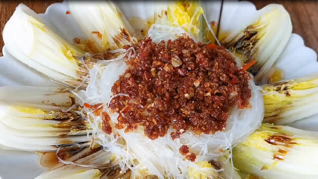 娃娃菜别做老一套了,教你好吃又好看大做法