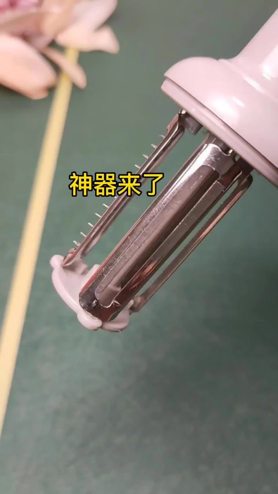 去皮切丝切片都可以用的刨丝器