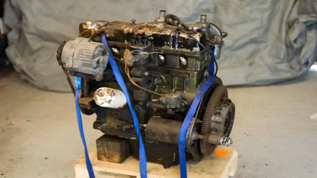 牛人将自己修发动机的全过程做成视频,音乐一响,感觉瞬间沦陷了