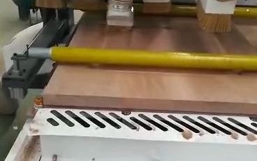 五工序锯片开料机加工中心在实木门生产中的应用 四工序开料机 旋转...
