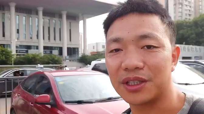 坐高铁真人演示视频:第一次坐,真的超出我的想象,太棒了