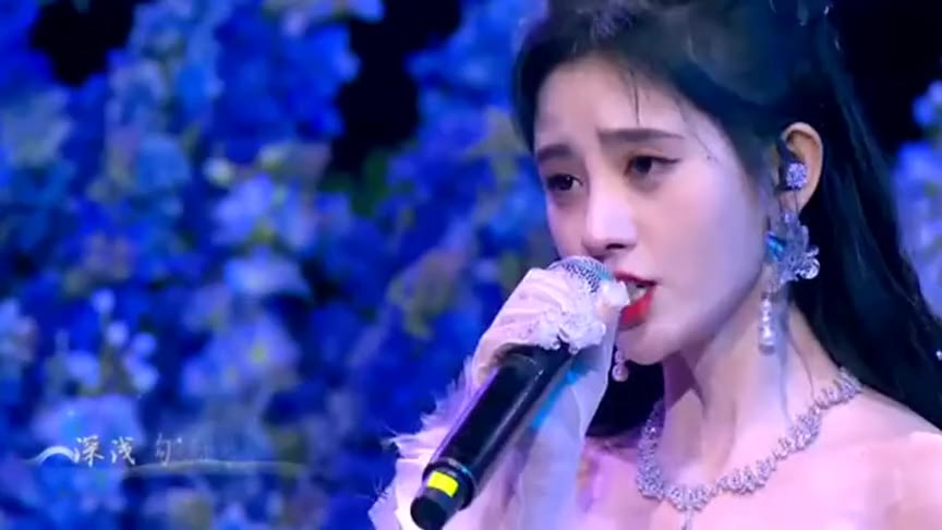 鞠婧祎一首《古画 》,绝美舞台,甜美声线,超迷人