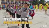 【山西】非遗文化进校园 120余名小学生盛装表演踩高跷