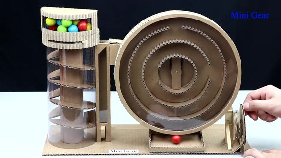 DIY手工制作:用硬纸板做一个口香糖贩卖游戏机