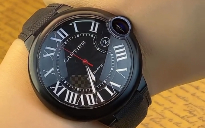 表圈里最低调的卡地亚手表,上手简直堪称经典!