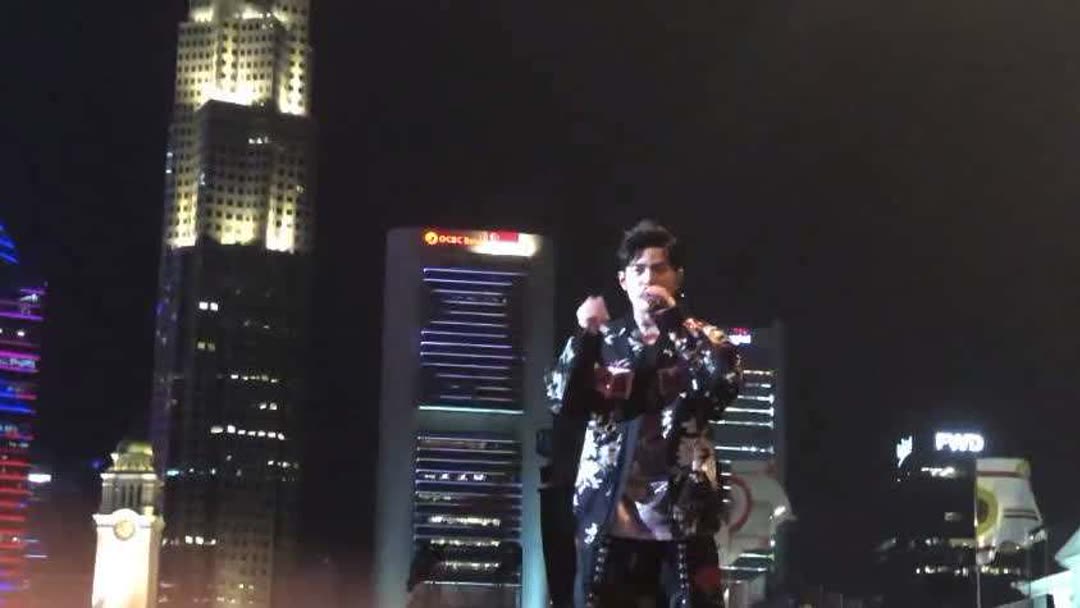周杰伦2018新加坡F1演唱会——牛仔很忙,听见下雨的声音