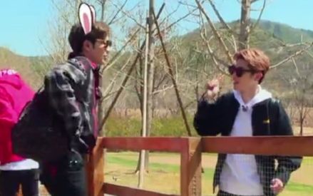 【觉醒东方】【泊秦淮】家暴啦,打人啦,不好啦,是谁在唱歌:咚咚咚咚咚...