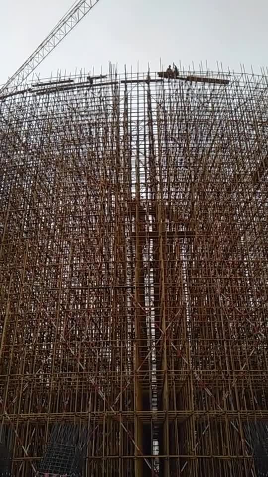 建筑物高层钢管脚手架架设展示